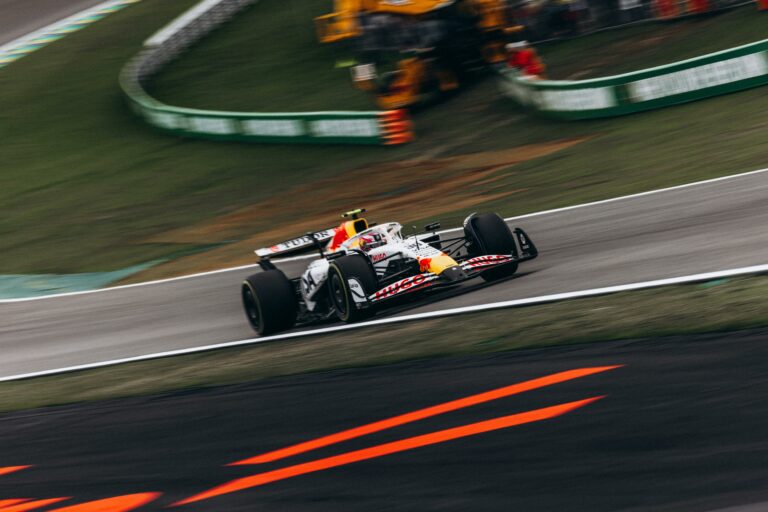 How to Choose the Perfect F1 Package for Your Budget - Grand Prix Grand ...